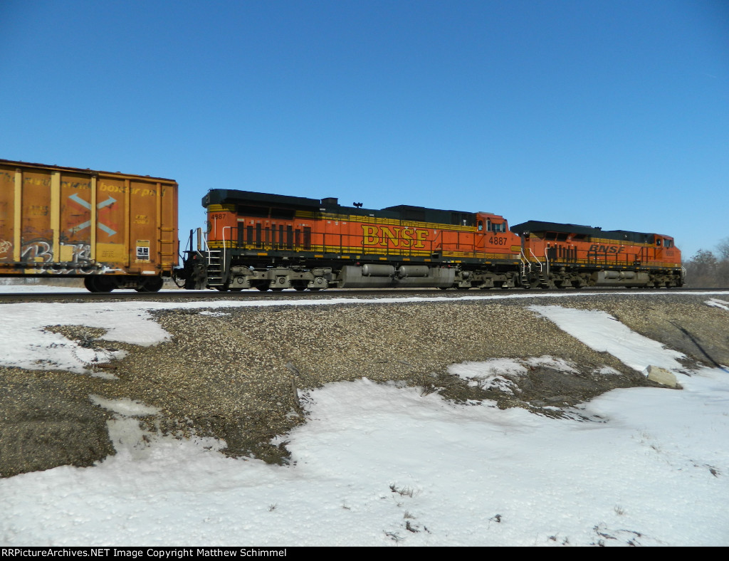 -BNSF 4887-